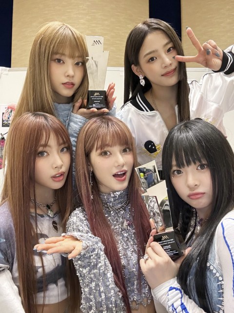 【音楽】newjeansが6人に 先行曲「ditto」mvティザー&プロモカレンダー公開